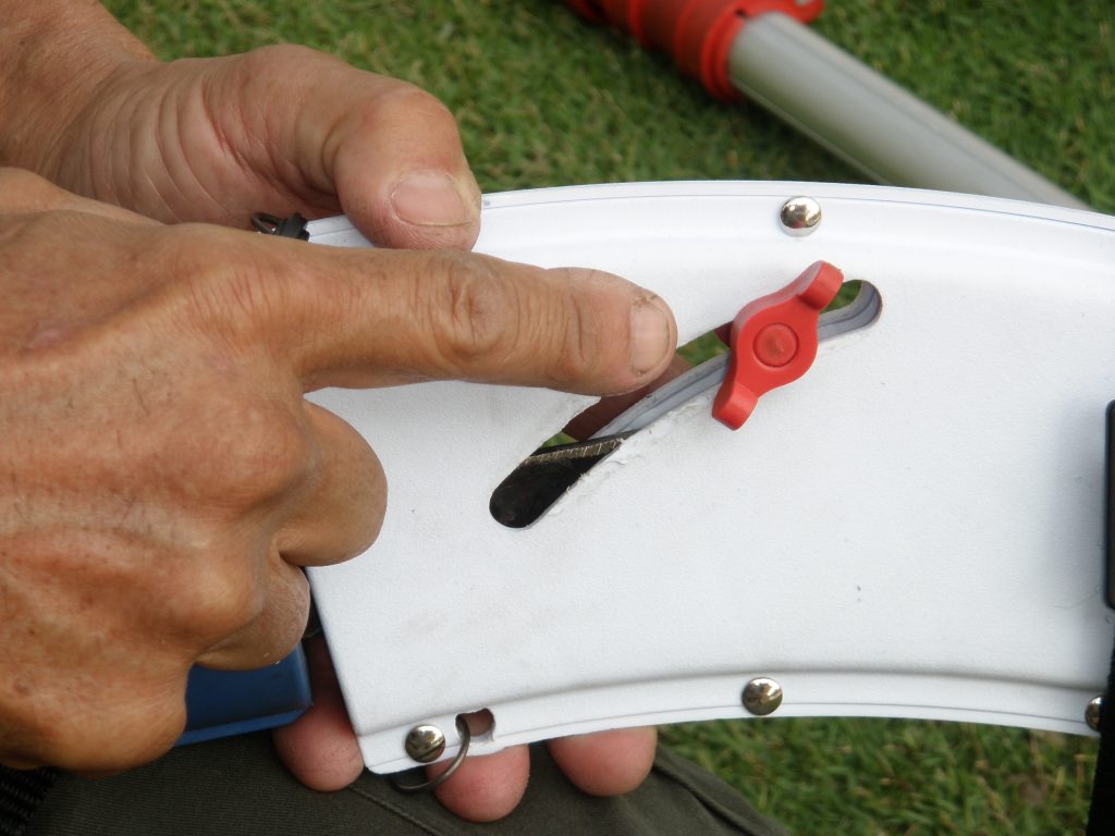 Universal Harvesting Safety Sickle Cover – HKT High Knowledge Tools